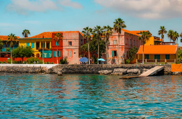 The Island of Goree: A Perfect Day Trip From Dakar - Scratch your mapa