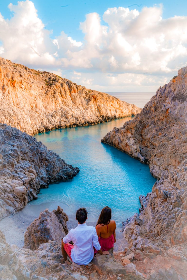 The 5 Best Places to Travel in September - Scratch your mapa
