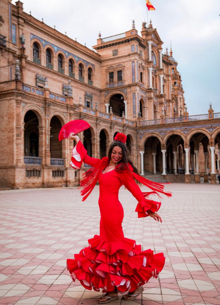 6 Ideas for the Best Place to Travel in April - Scratch your mapa