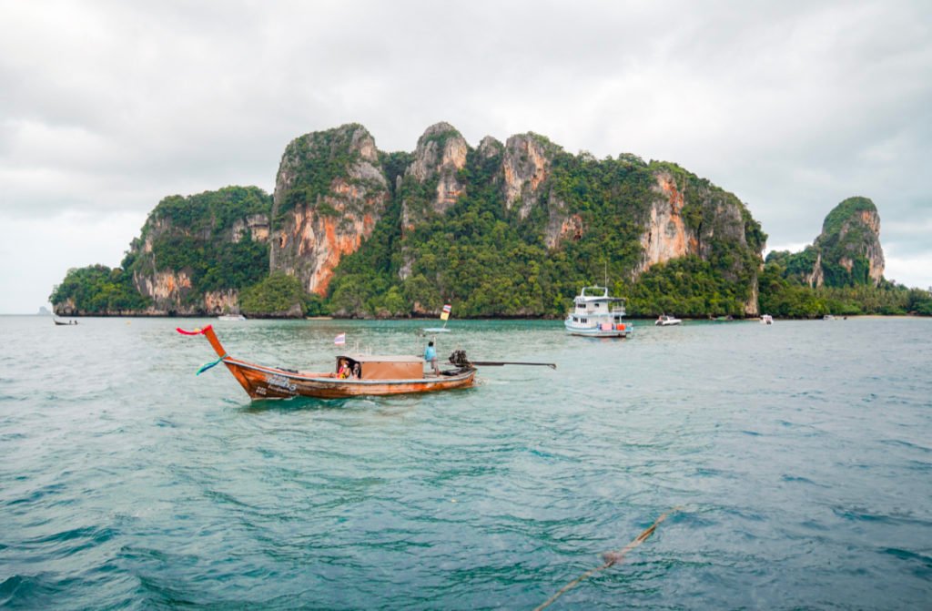 The Phi Phi Islands, Thailand: A Complete Guide - Scratch your mapa