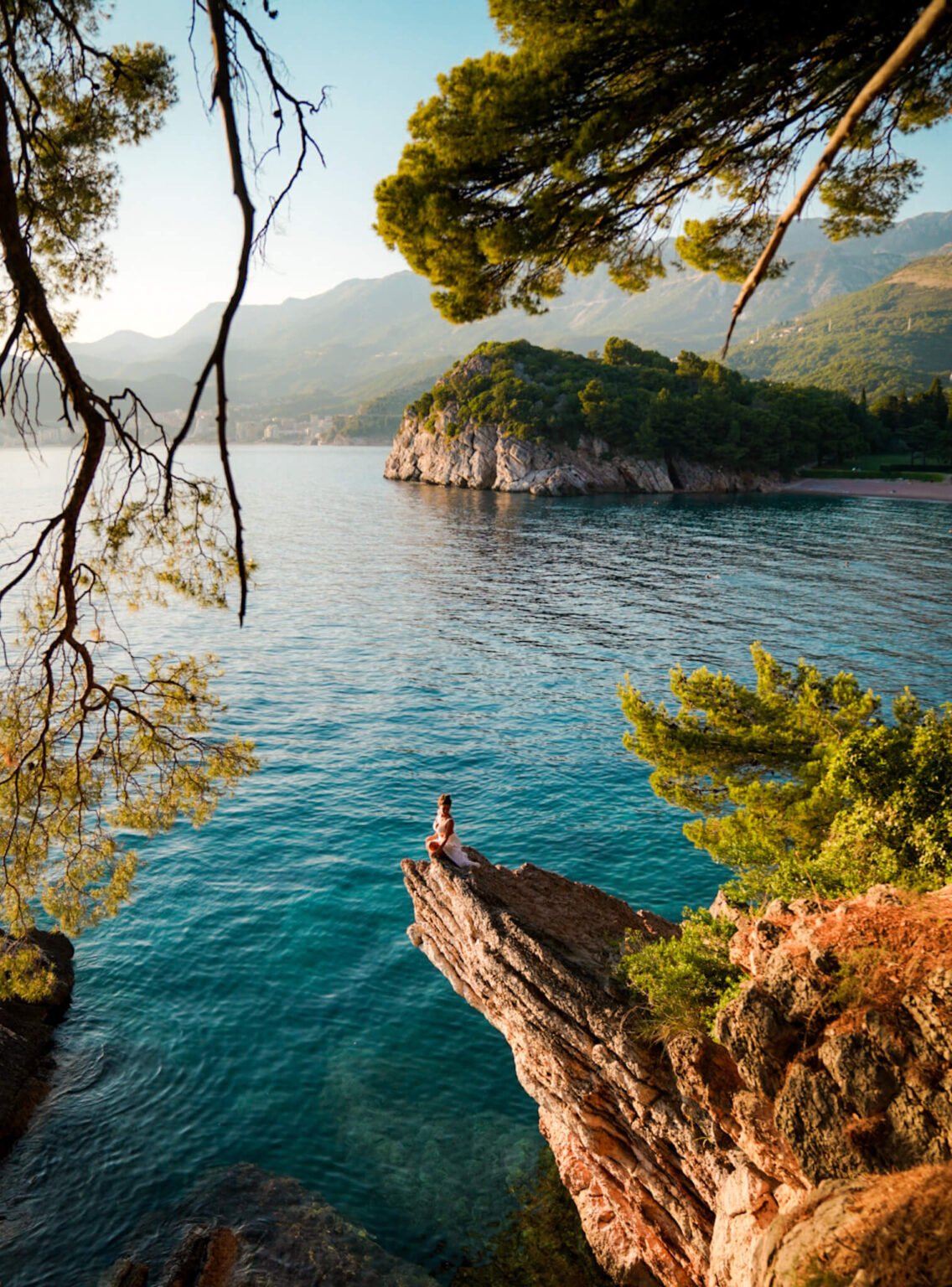 All You Need to Know to Travel in Montenegro - Scratch your mapa