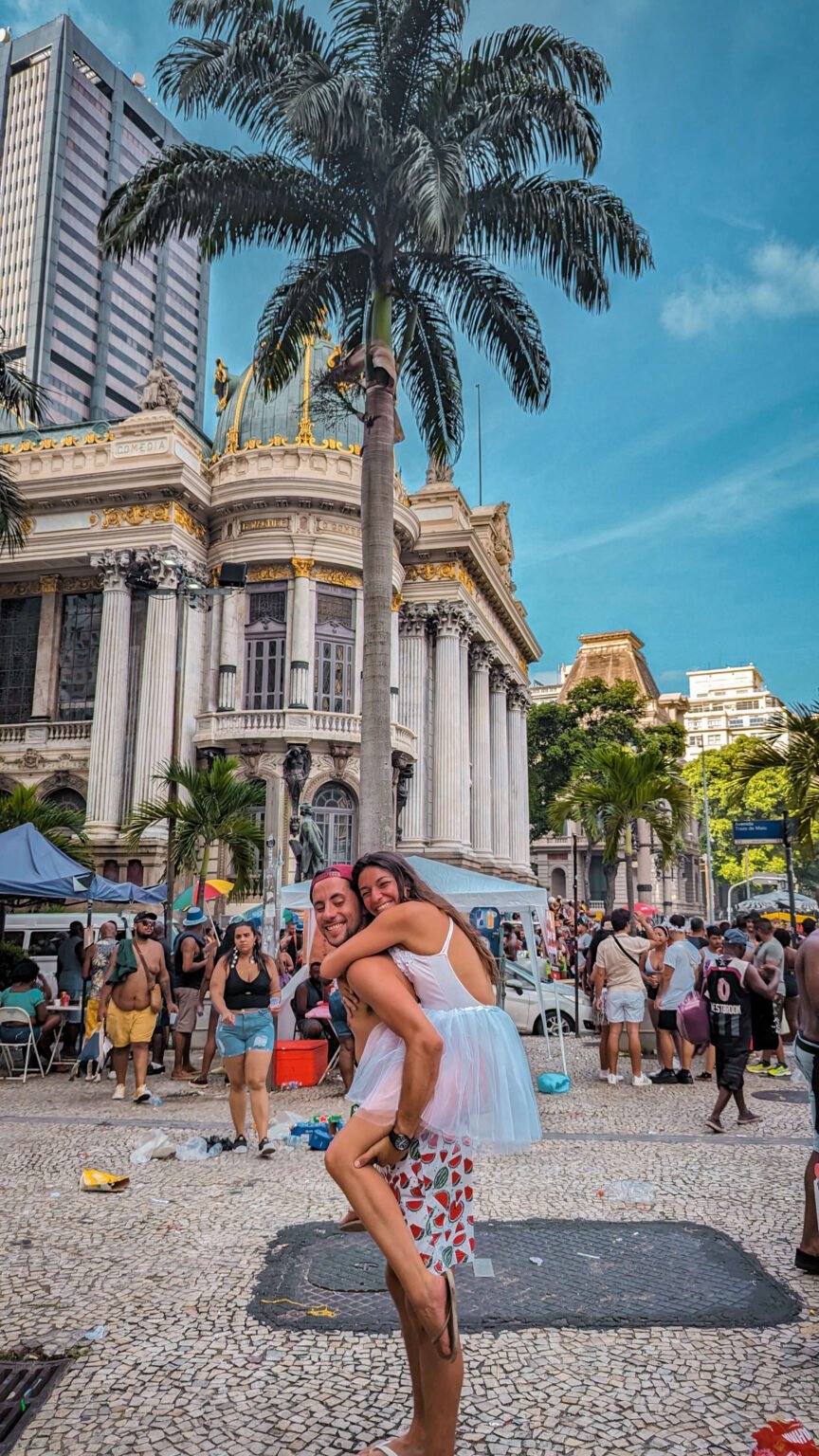 A Complete Guide to Visiting the Carnival in Brazil - Scratch your mapa