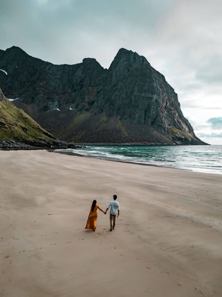 A Complete Guide for Hiking Ryten & Kvalvika Beach - Scratch your mapa
