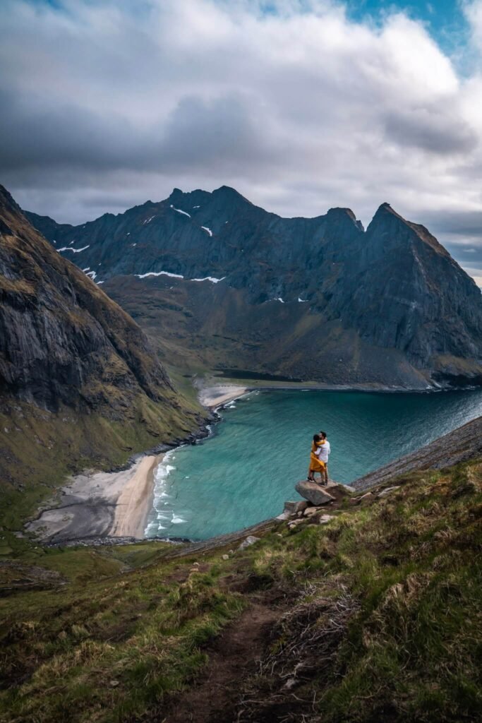 A Complete Guide for Hiking Ryten & Kvalvika Beach - Scratch your mapa