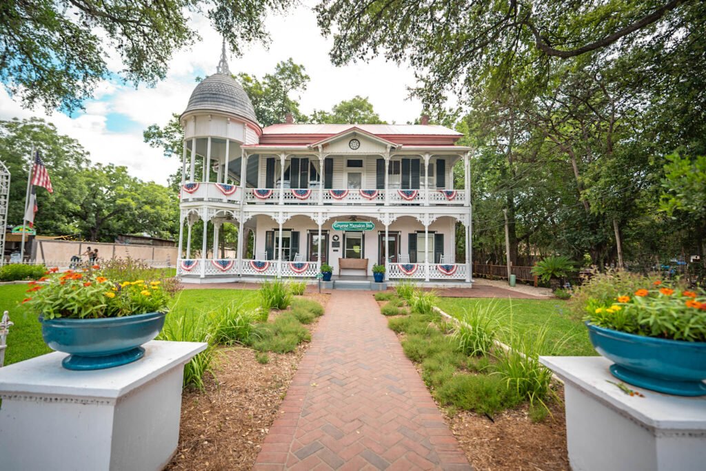 77 Unique & Cool Places to Visit in Texas - Scratch your mapa