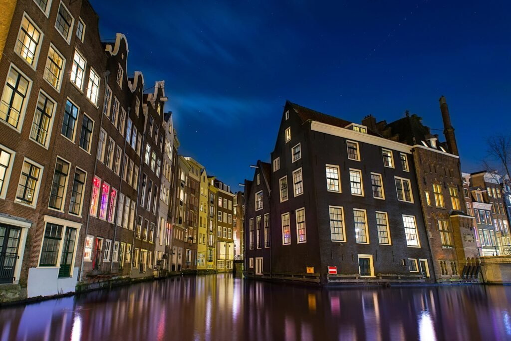 The 21 Best Spring Break Destinations for 2024 - Scratch your mapa