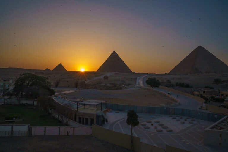 The 13 Most Stunning Spots for Photos at the Egyptian Pyramids ...