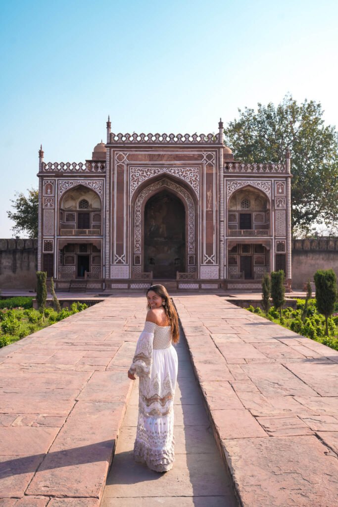 A Complete Guide for Visiting the City of Agra, India - Scratch your mapa