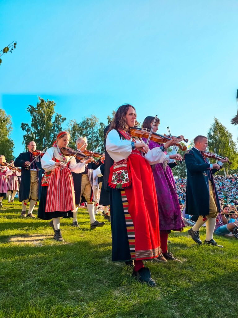 How is Midsummer Celebrated in Sweden? A Complete Guide for First ...