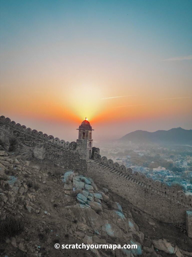 Exploring Jaipur, the Pink City in India - Scratch your mapa