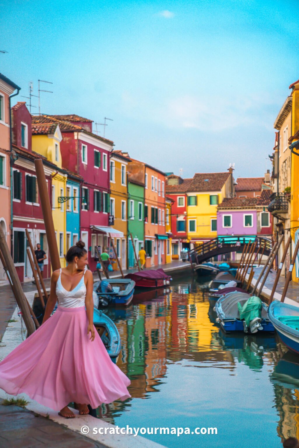 Visiting The Island of Burano, Venice's Colorful Neighbor - Scratch ...
