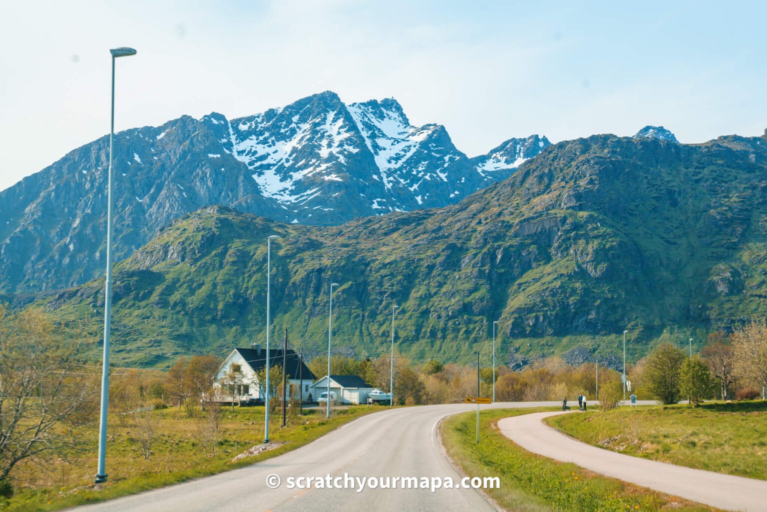 A Complete Guide to Driving in Norway - Scratch your mapa