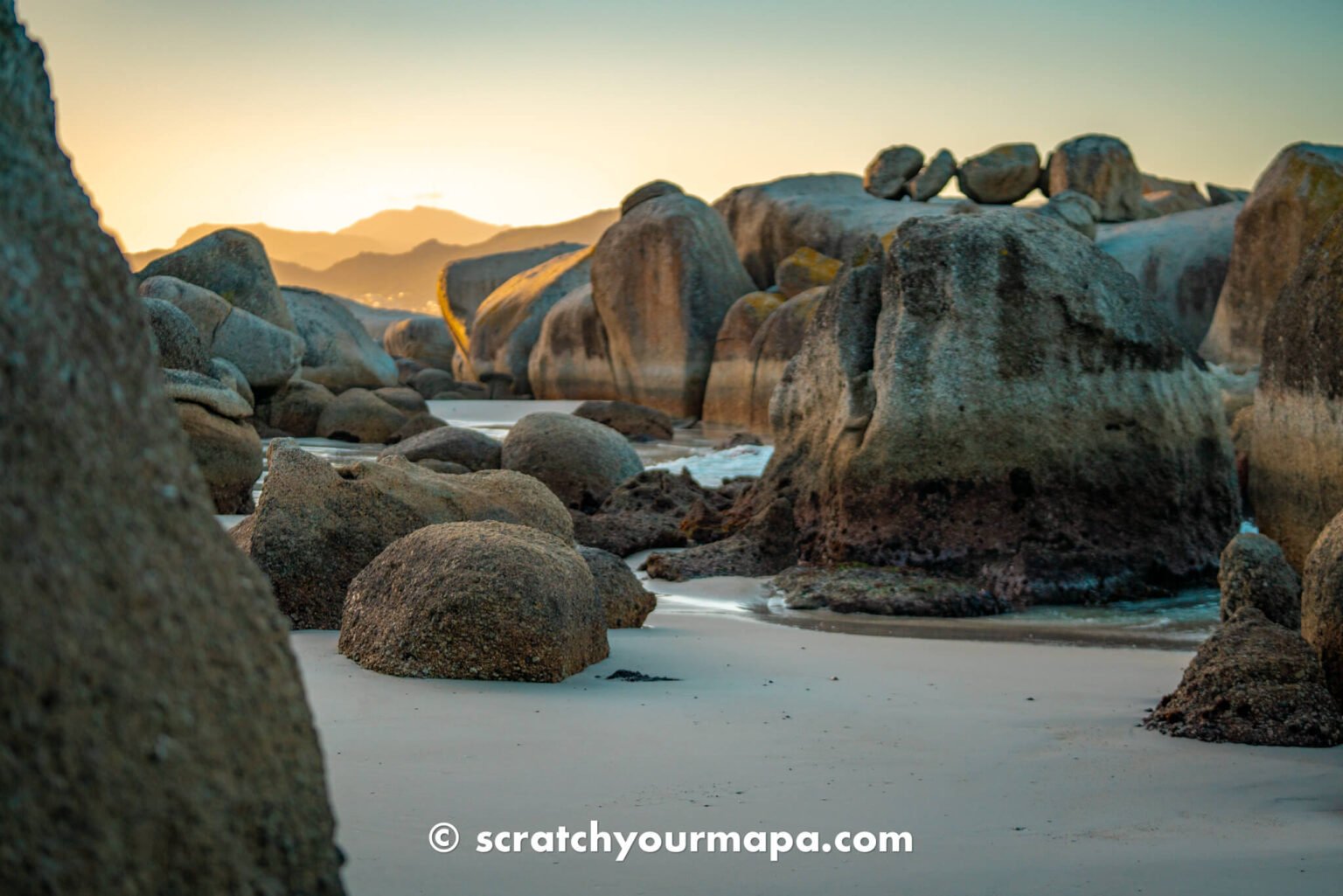 Penguin Beach in Cape Town: A Must-Visit Guide to Boulders Beach - Scratch your mapa