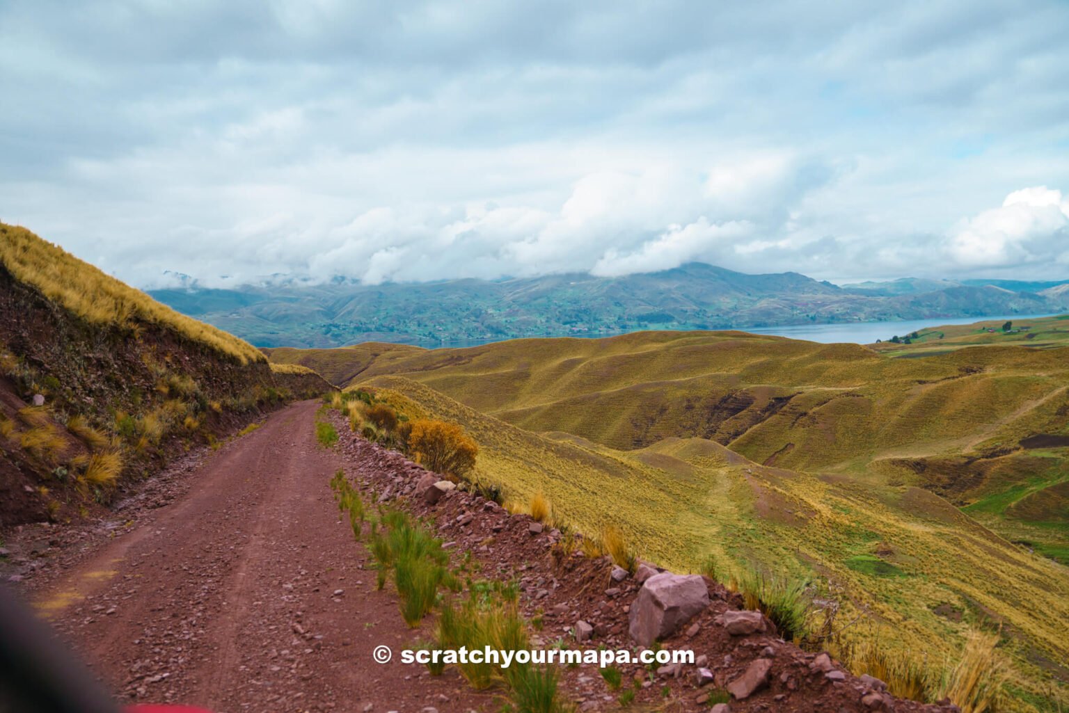 Discover Pallay Punchu: Peru's Hidden Rainbow Mountain - Scratch your mapa
