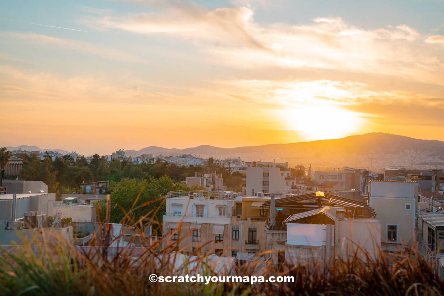 The Top 10 Rooftop Bars in Athens, Greece - Scratch your mapa