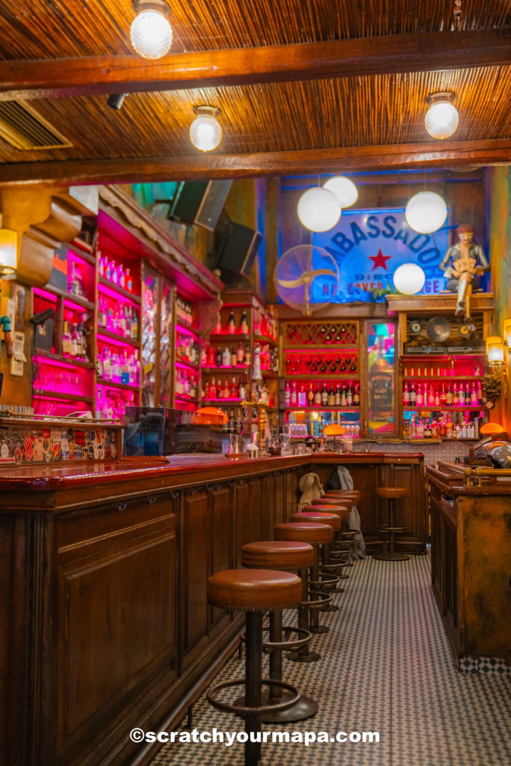 31 Cool Bars & Great Restaurants in Athens, Greece - Scratch your mapa
